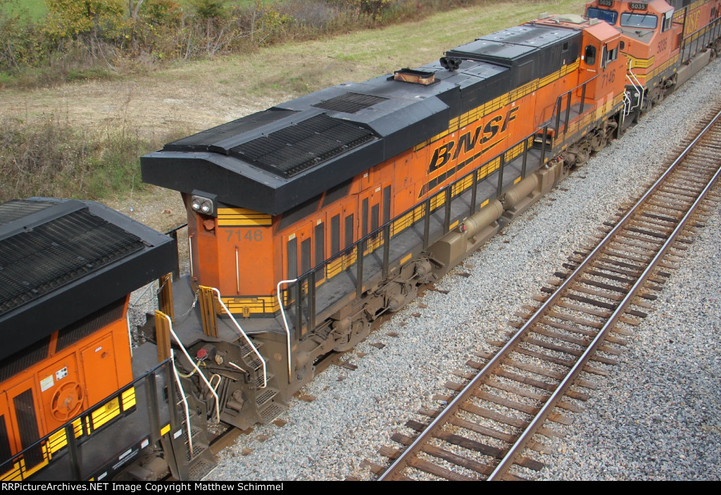 BNSF 7146